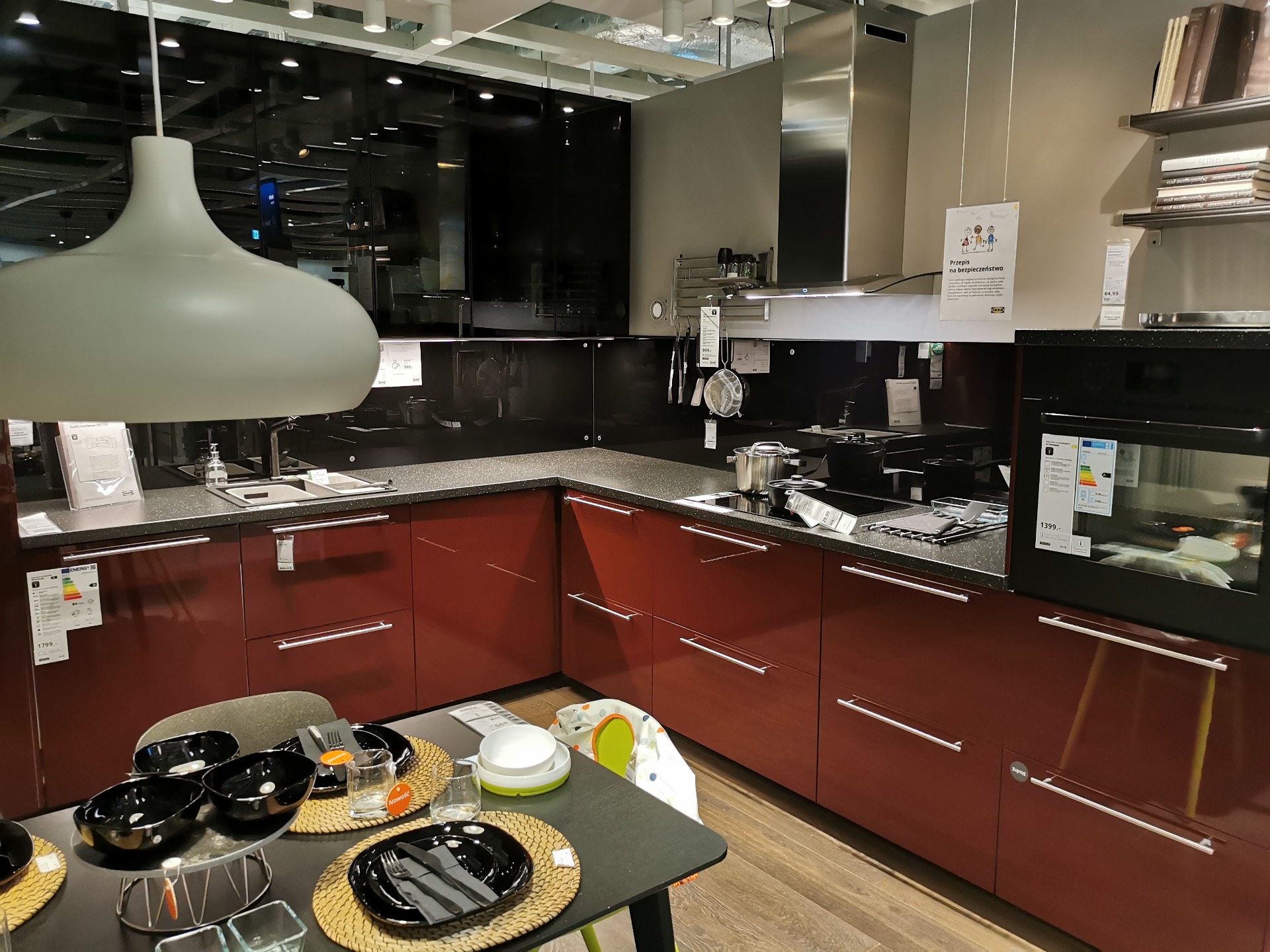Elegant and Modern: The Jutis Glass Door from IKEA