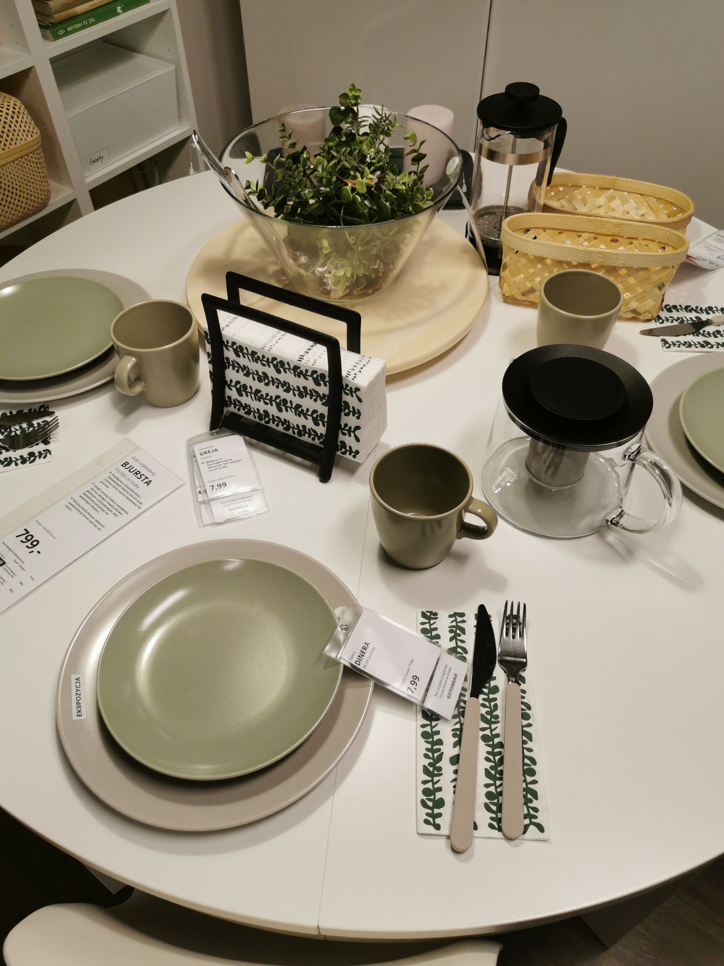 12 Tables Setting from IKEA