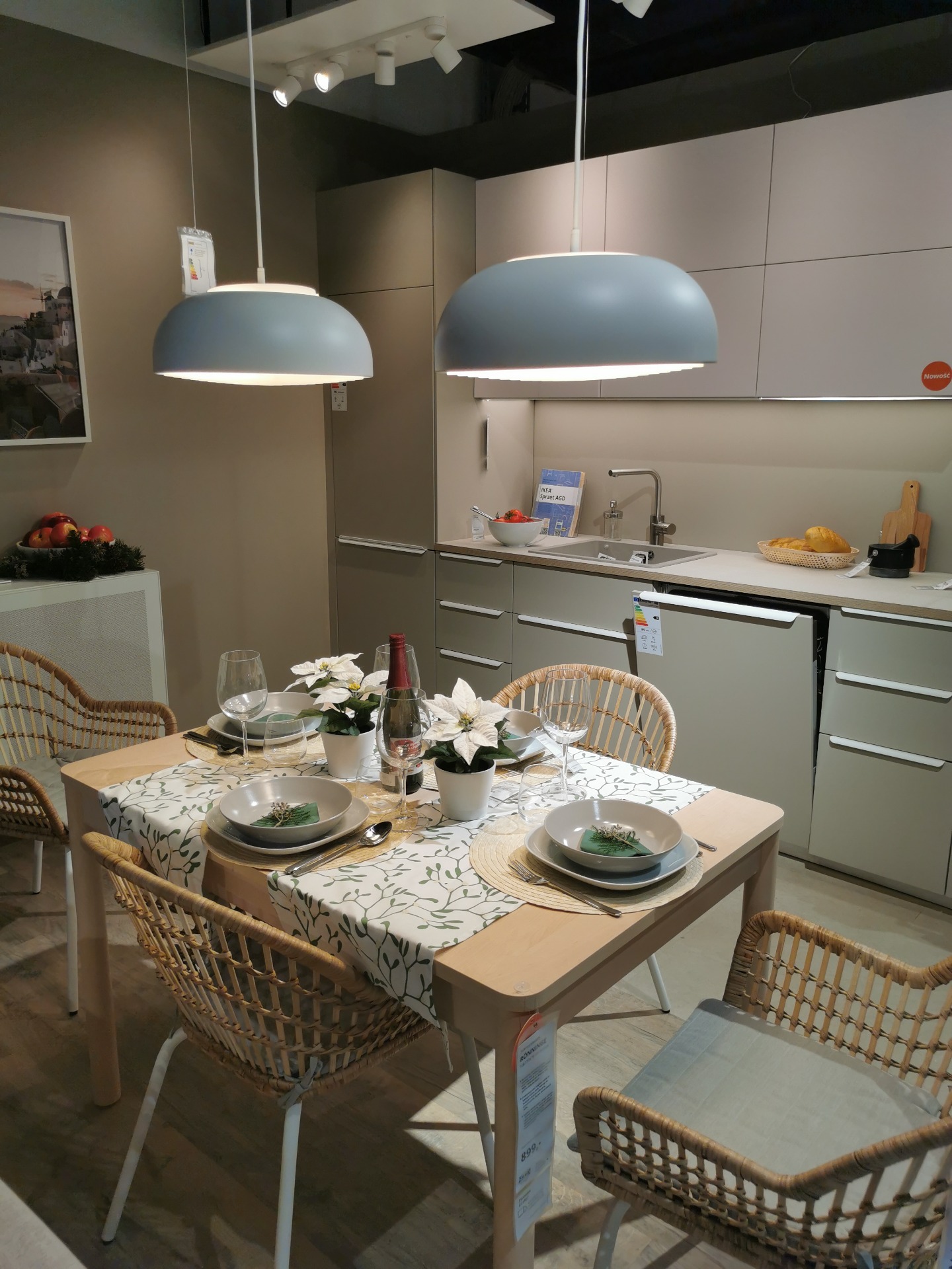 12 Tables Setting from IKEA