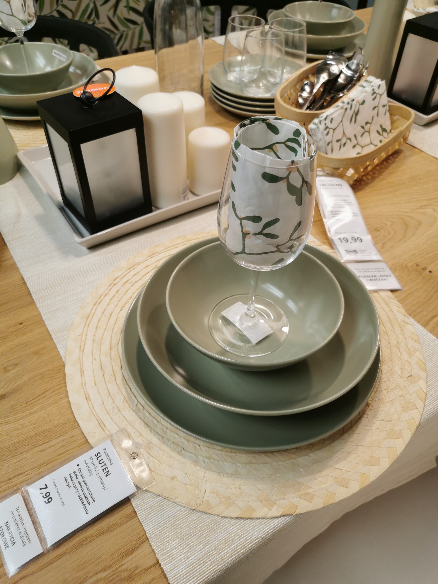 12 Tables Setting from IKEA