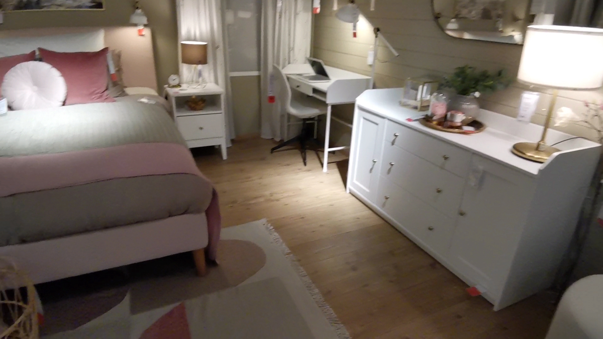 Maximize Your Space with Hauga Series Furniture