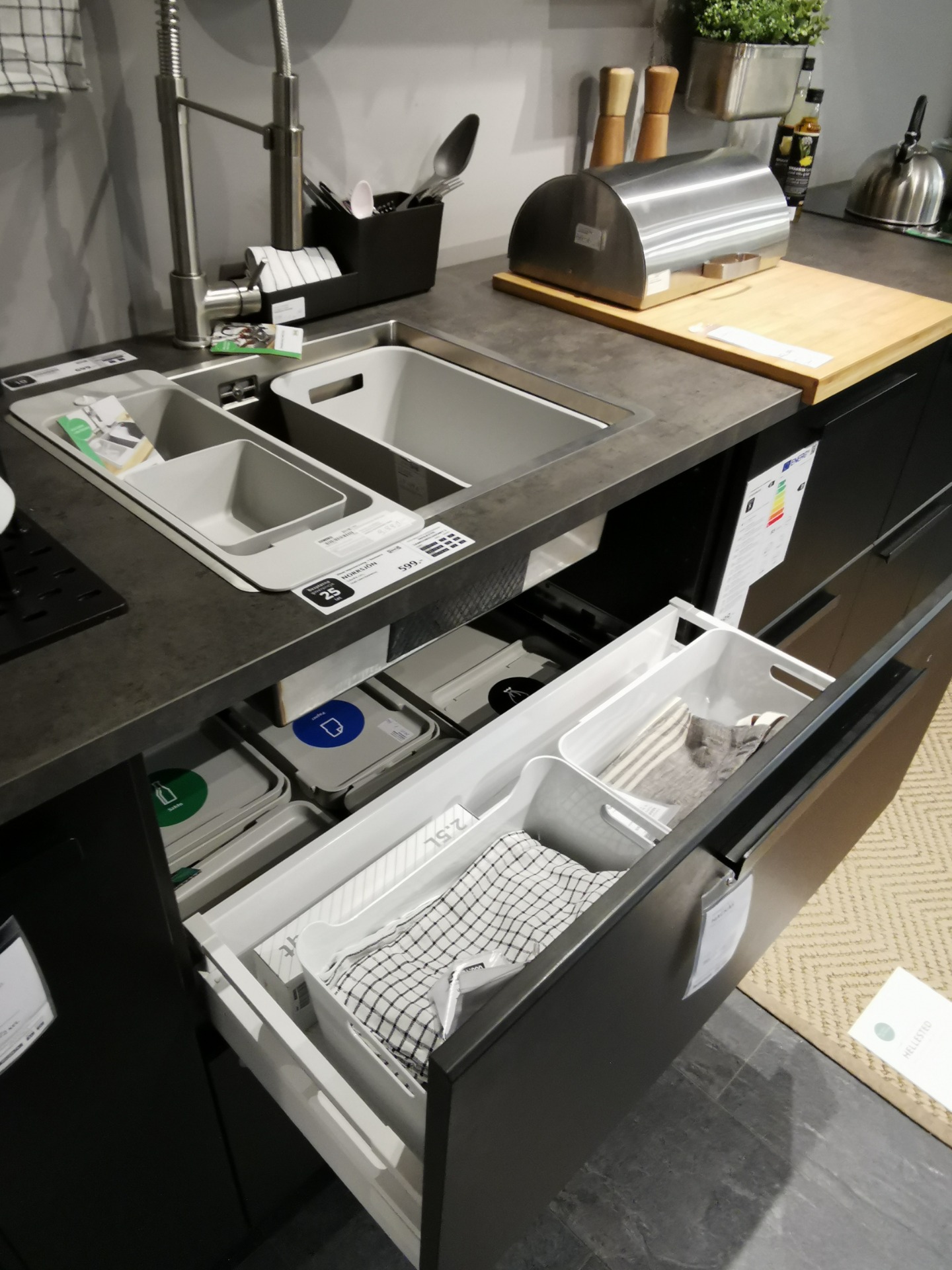 Revamp Your Kitchen with IKEA KUNGSBACKA Anthracite