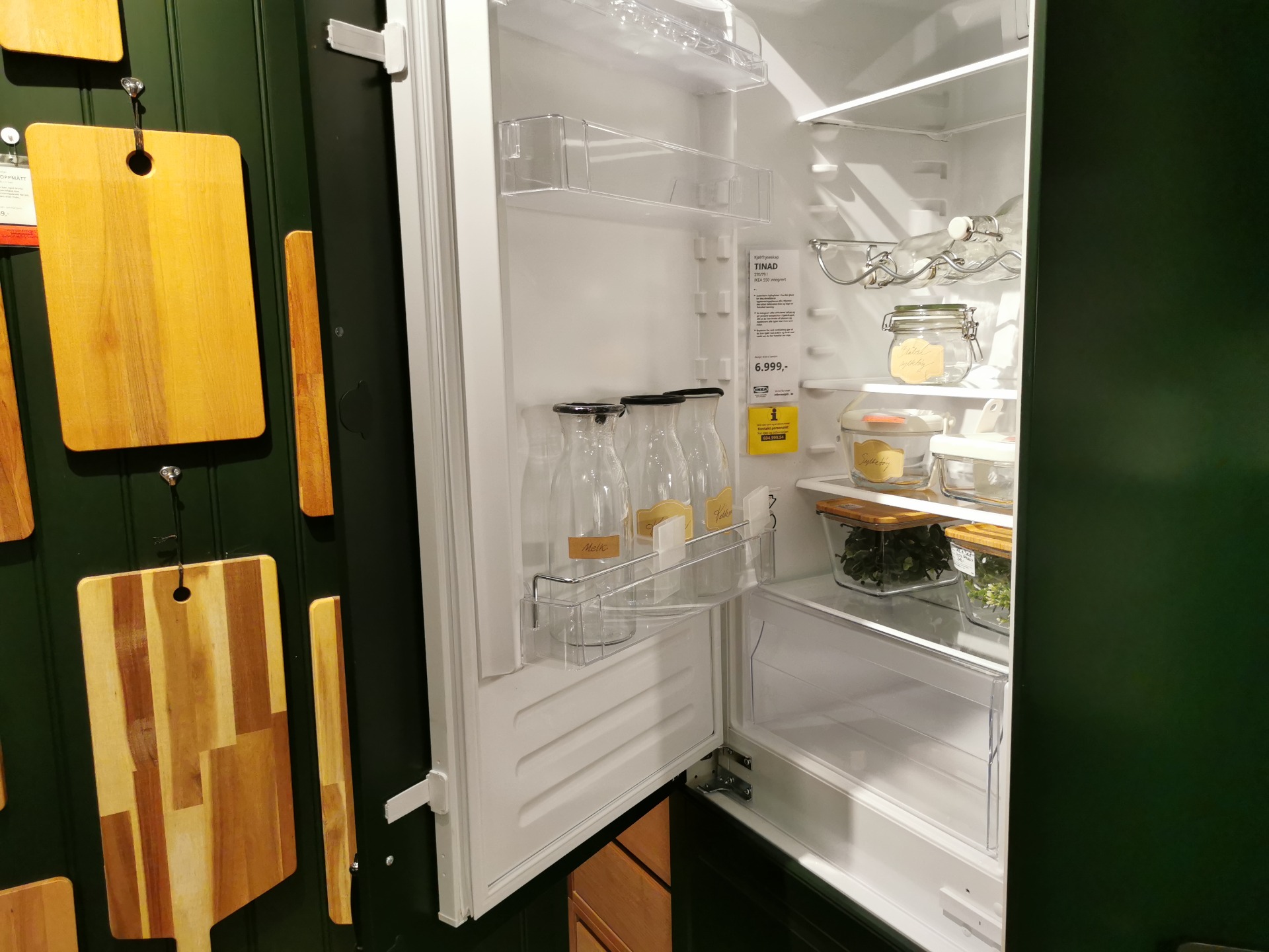 Bodbyn Green IKEA Kitchen: Add a pop of color to your cooking space