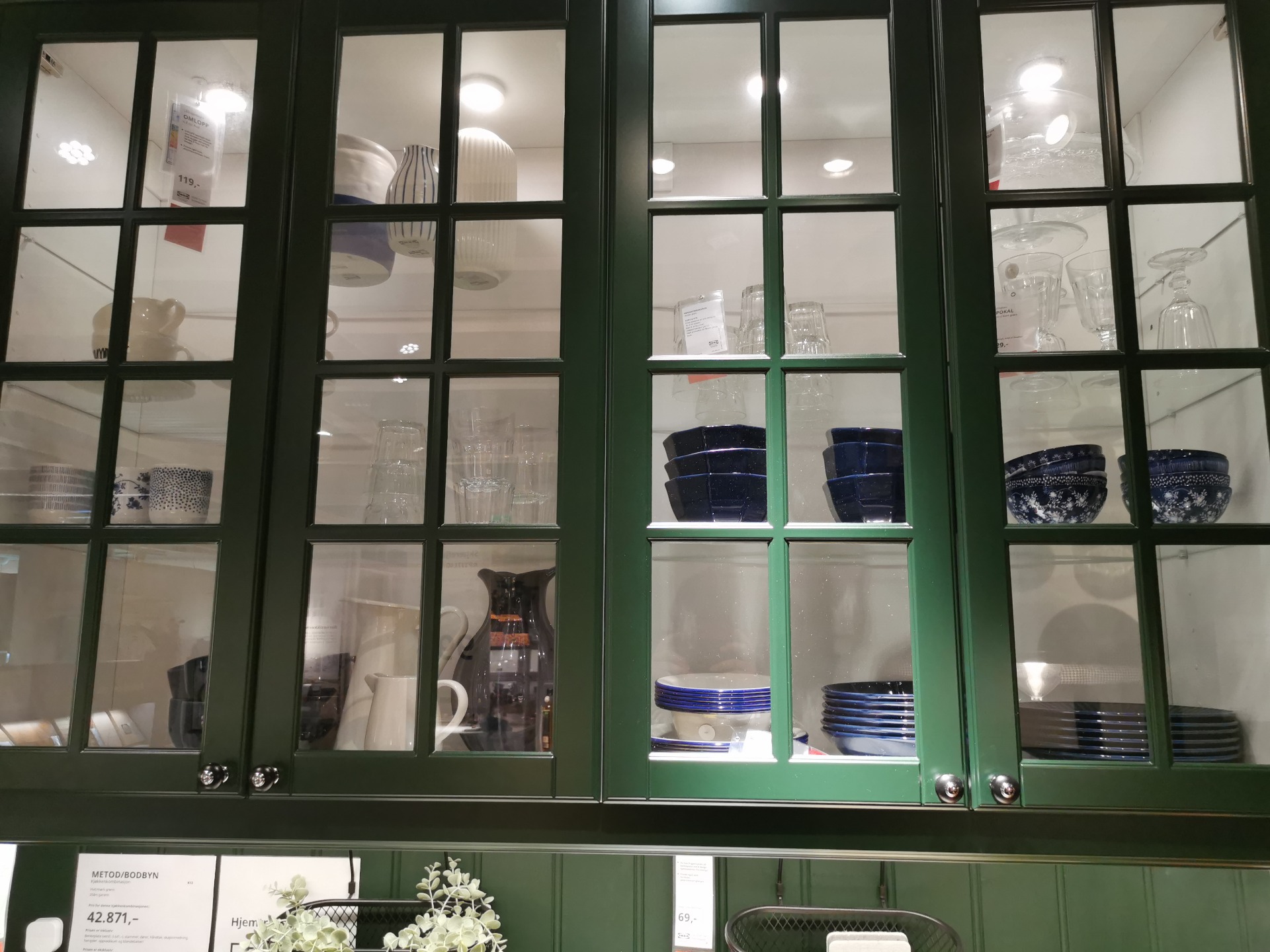 Bodbyn Green IKEA Kitchen: Add a pop of color to your cooking space