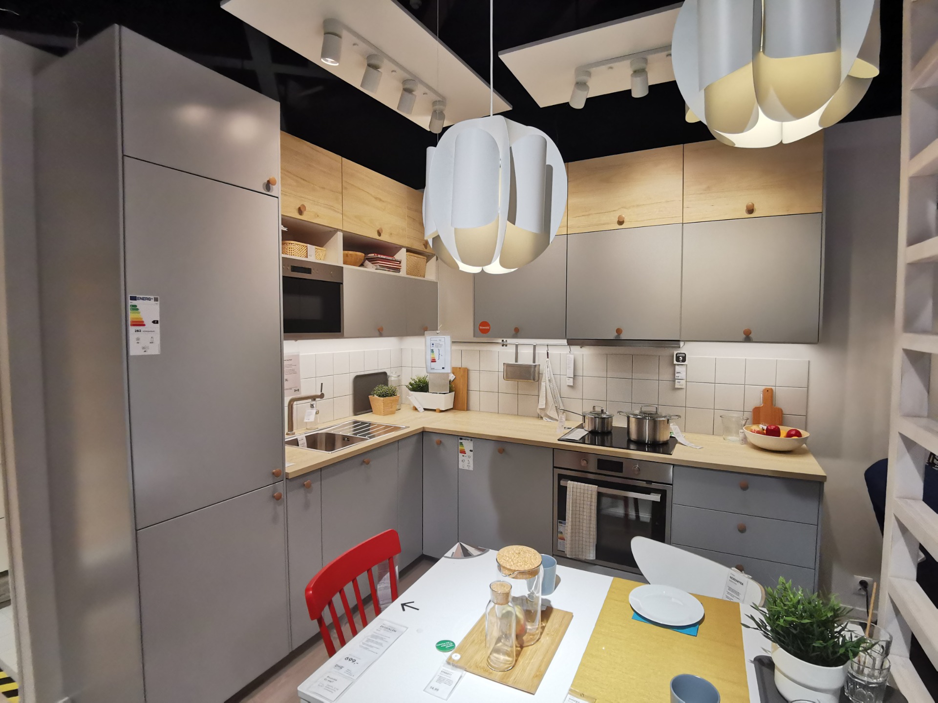 Modern IKEA Kitchen with VEDDINGE & ASKERSUND – Realistic Inspiration ...