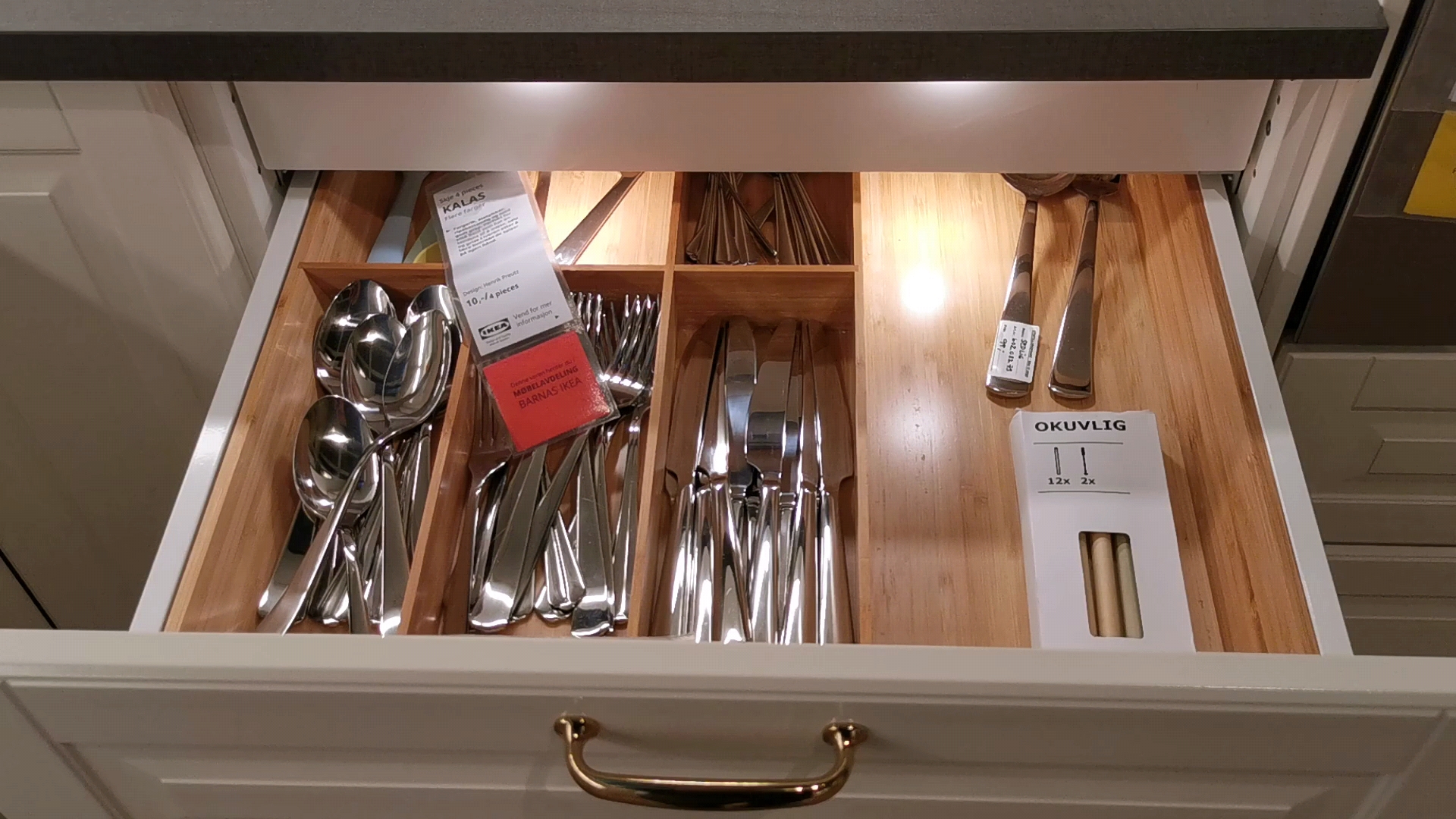 BODBYN Off-white: IKEA's Classic Kitchen Choice