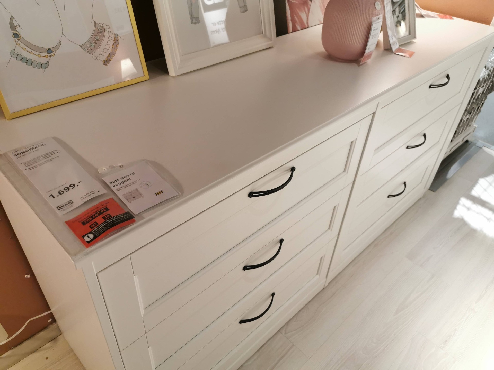 Versatile and timeless: The SONGESAND series from IKEA