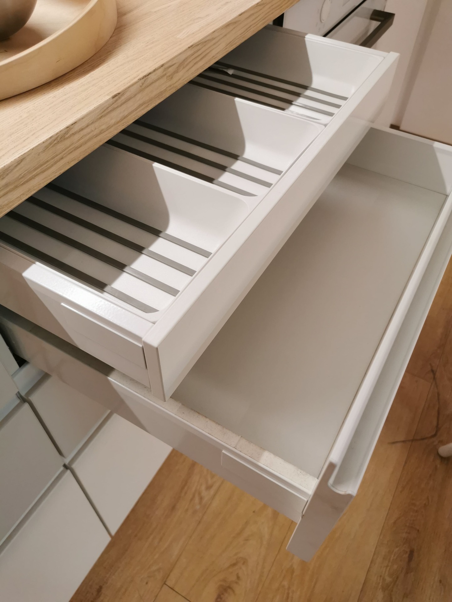 Designing a Sleek and Modern Kitchen with IKEA's Voxtorp in Matt White