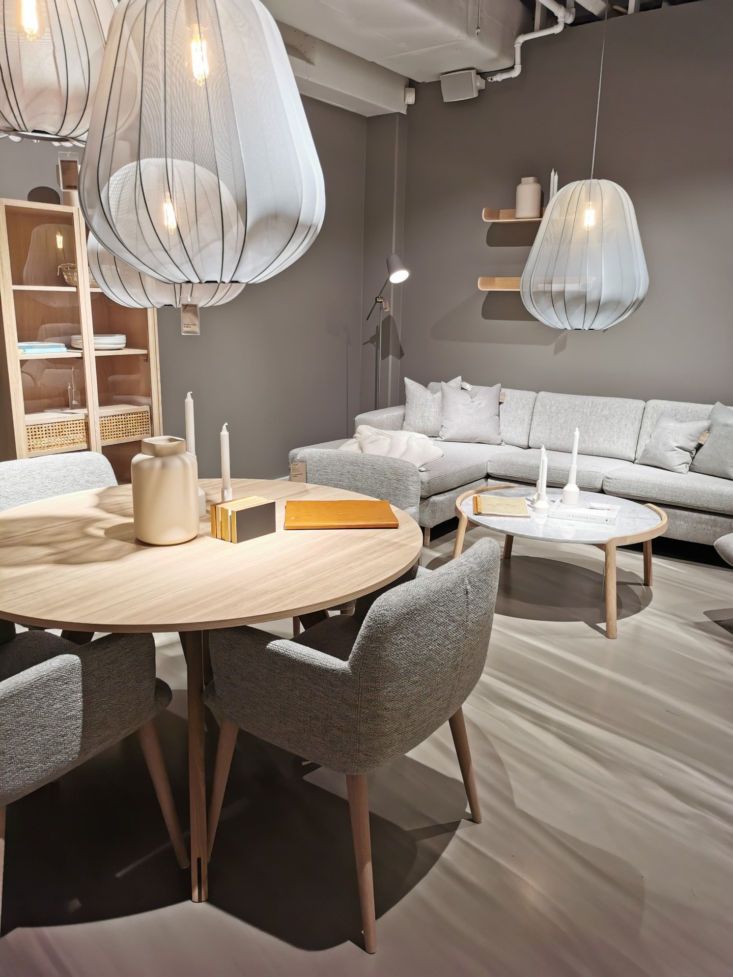 Add a touch of personality to your home with the Bolia Balloon Lamp