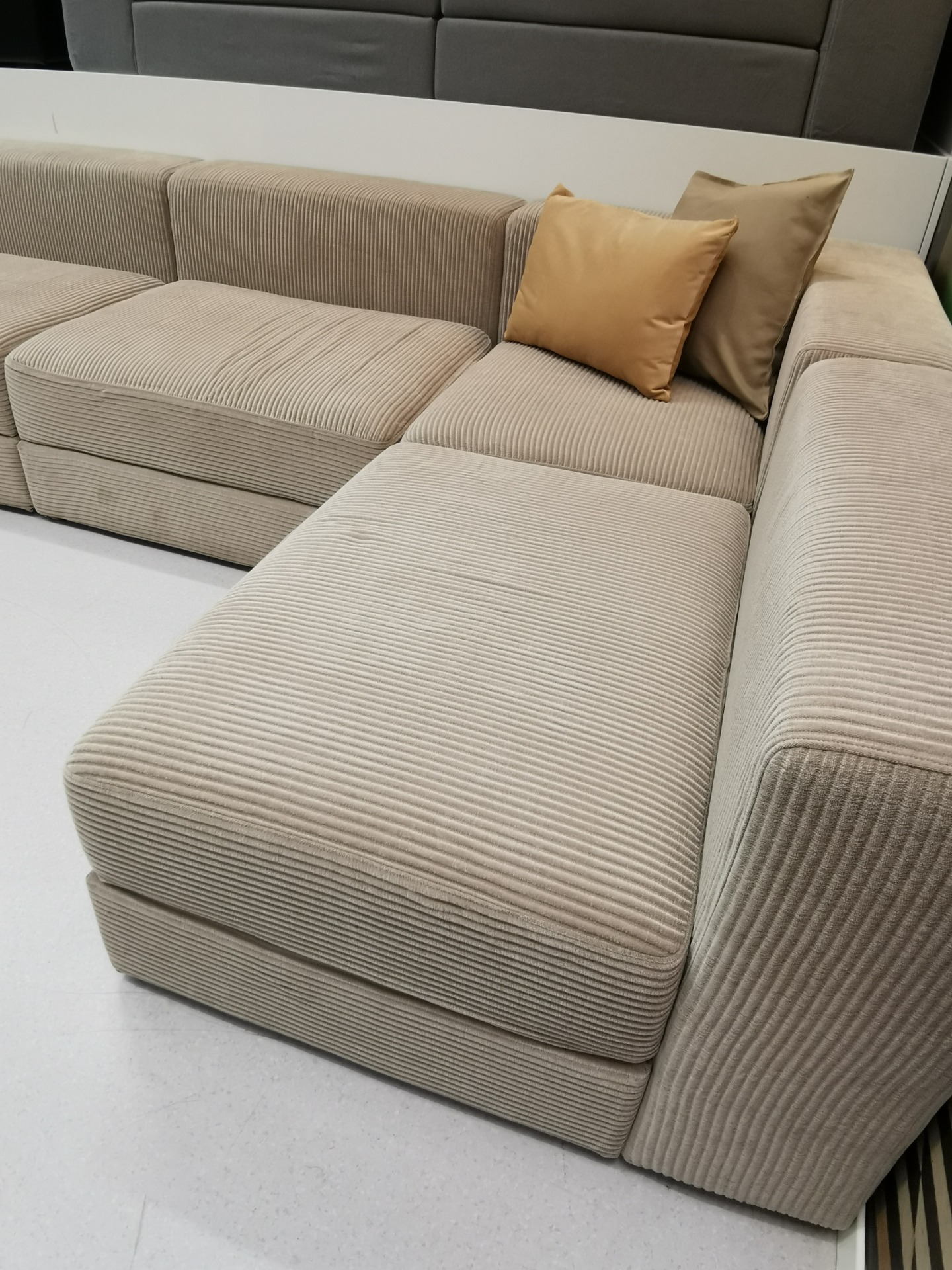 The Jättebo Sofa: A Modern and Elegant Design from IKEA