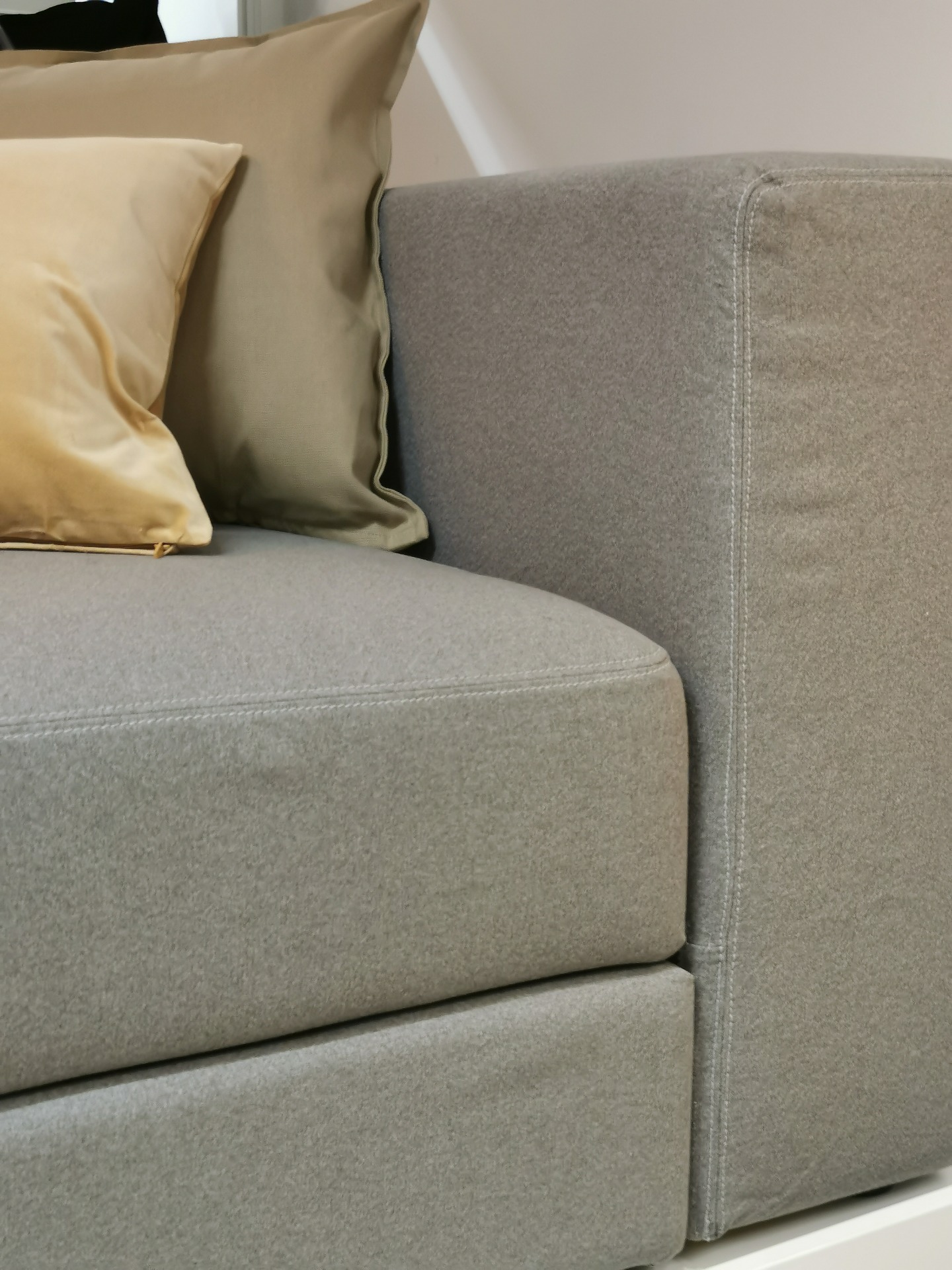 The Jättebo Sofa: A Modern and Elegant Design from IKEA