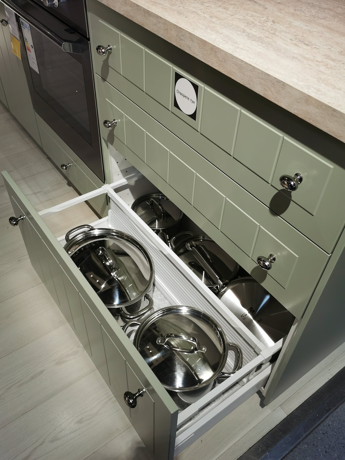 Fresh & Modern: IKEA's STENSUND Light Green Kitchen Fronts