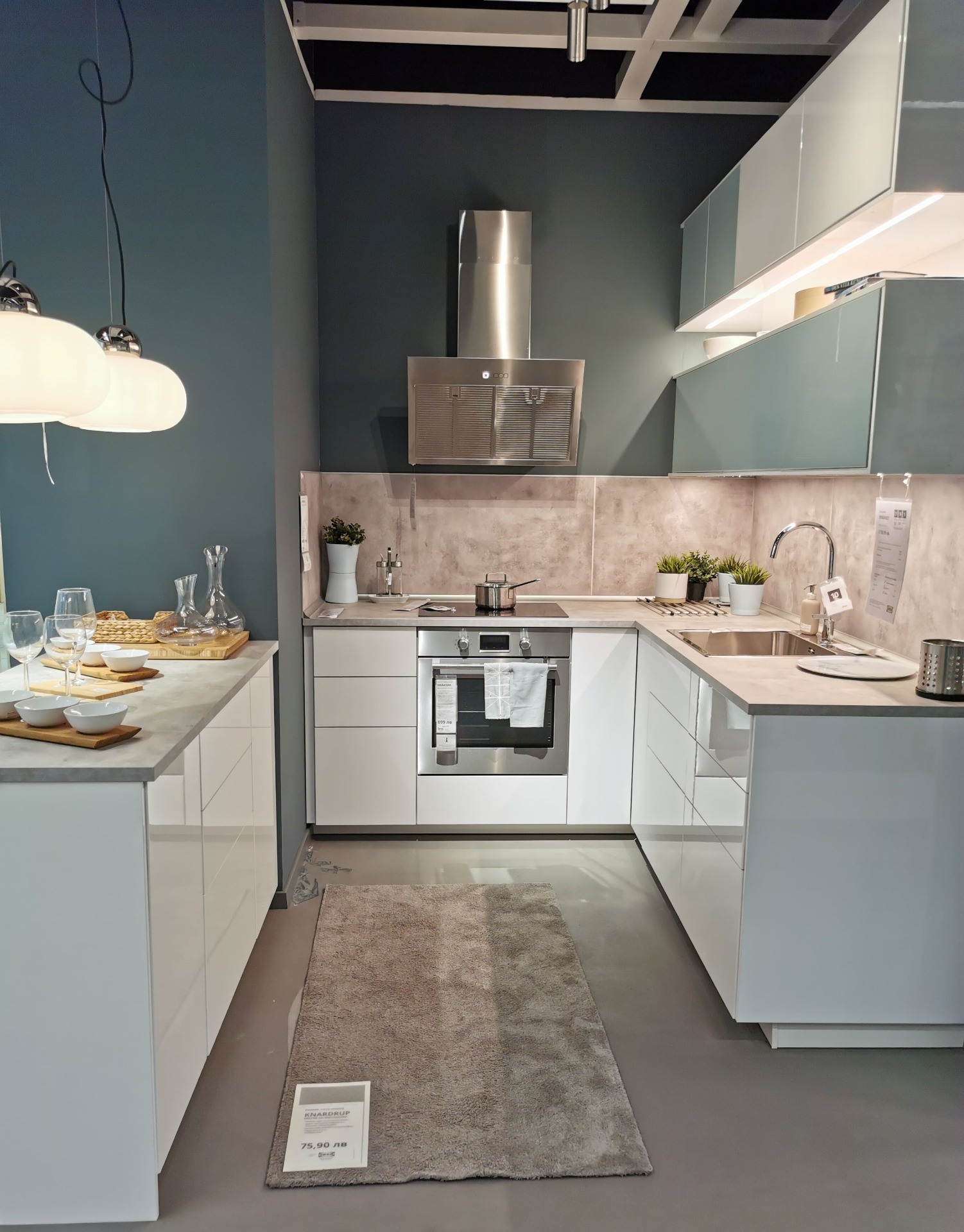 Maximizing Small Kitchen Space: Creative Ideas