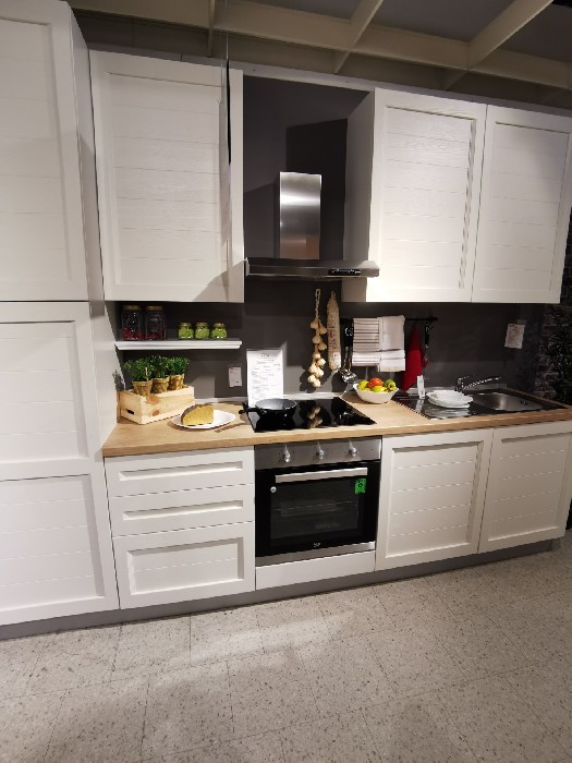 The Best Cabinet Colors and style for Timeless Kitchens