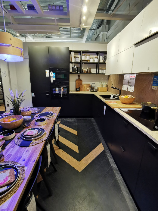 IKEA NICKEBO & VEDDINGE Kitchen with ENHET Shelving