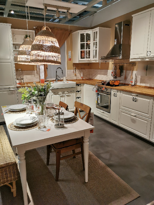 Best Wall Colors in IKEA Kitchens – Real NCS Codes and Styling Tips